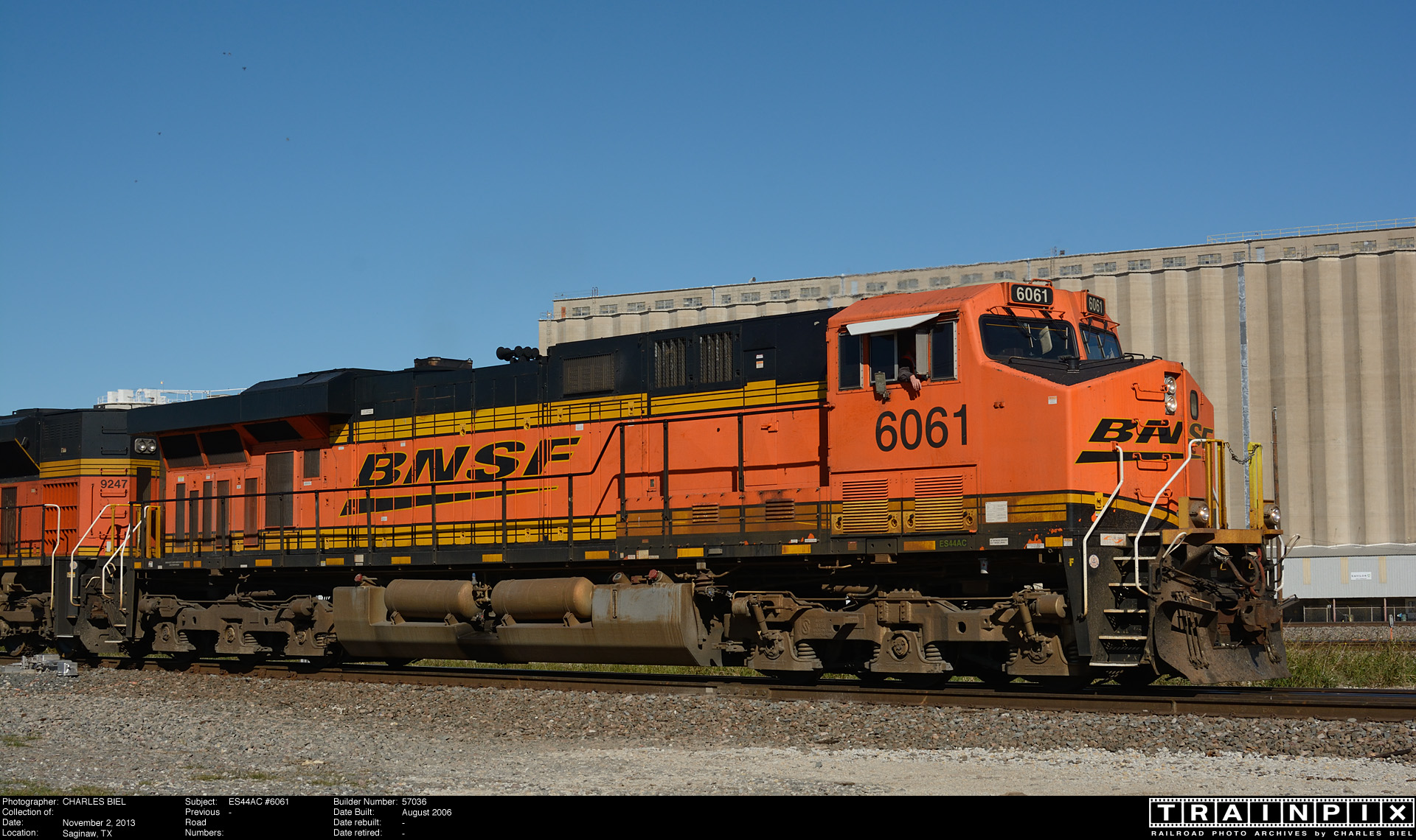 The BNSF Photo Archive - ES44AC #6061